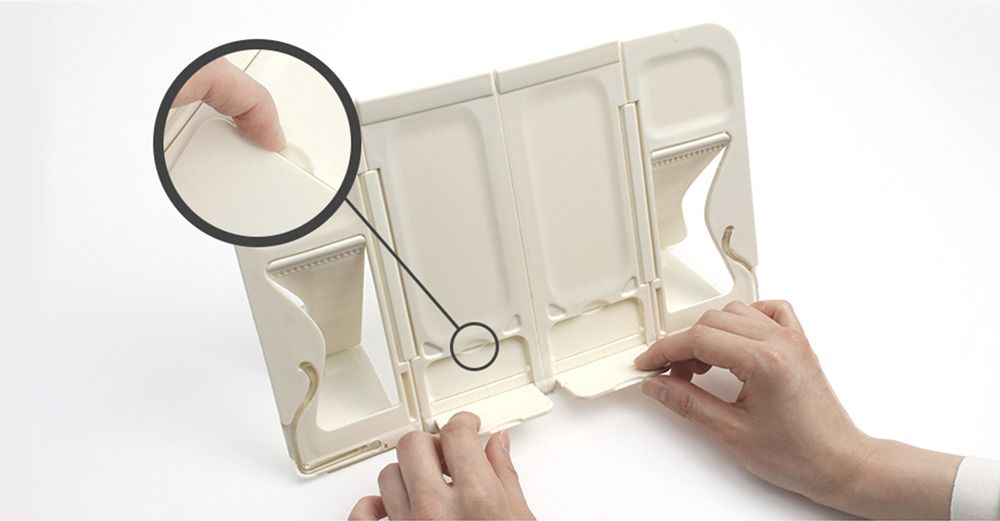 MochiThings: Compact Foldable Stand