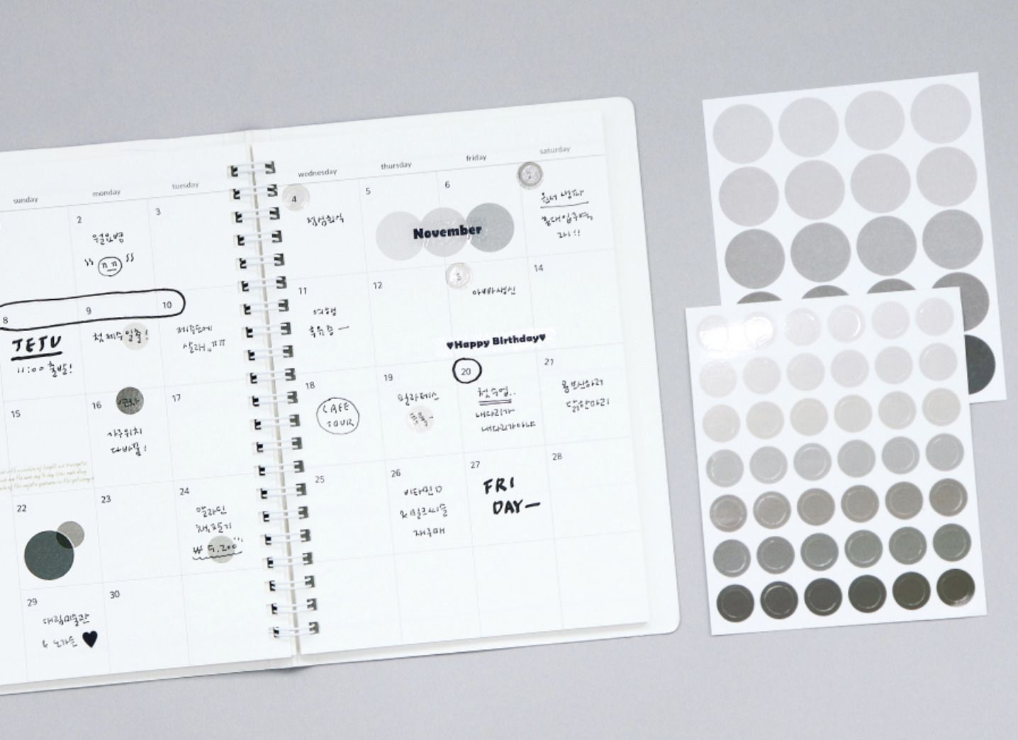 MochiThings: Gradient Circle Sticker Set