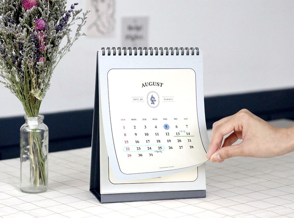 MochiThings: 2021 Desk Scheduler