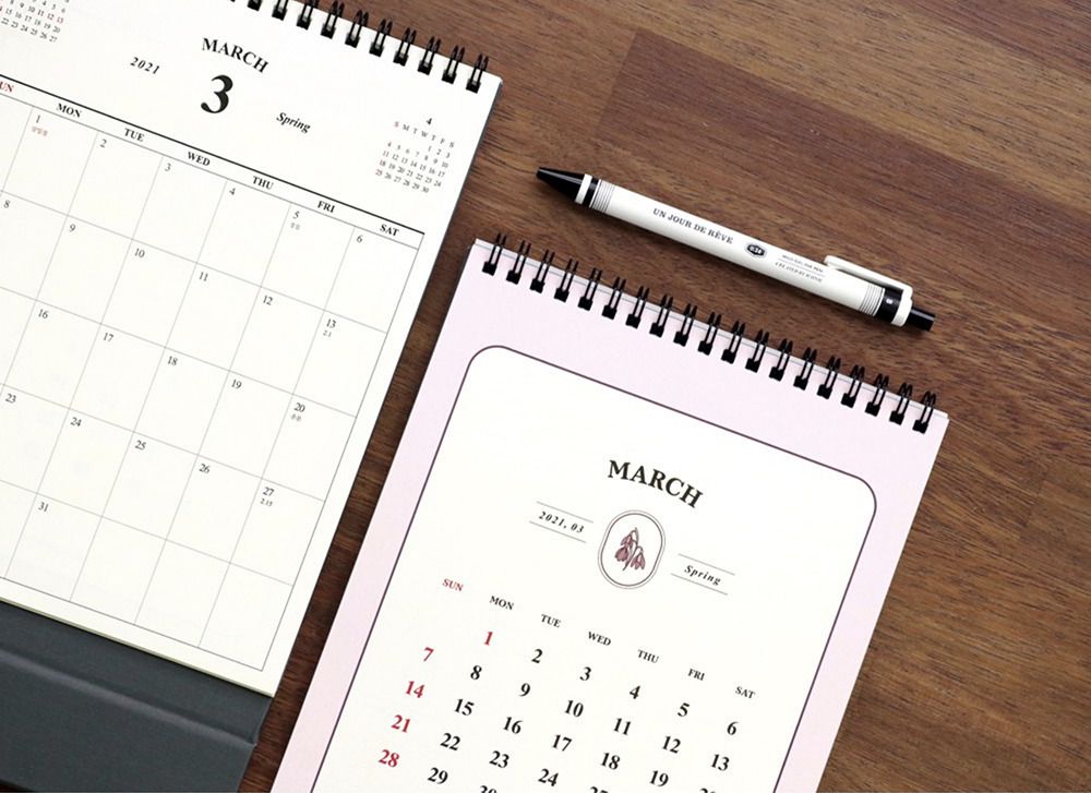 MochiThings: 2021 Desk Scheduler