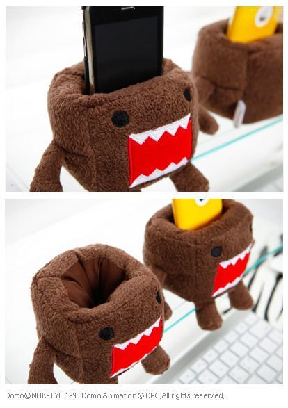 MochiThings: Domo-Kun Cellphone Stand