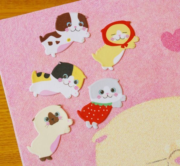 MochiThings: Baby Cat Cellphone Screen Cleaner