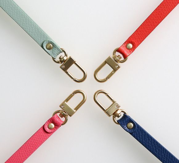 MochiThings: Classy Galaxy Smartphone Wallet