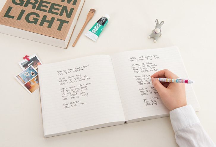 MochiThings: I'm Green Light Lined Notebook