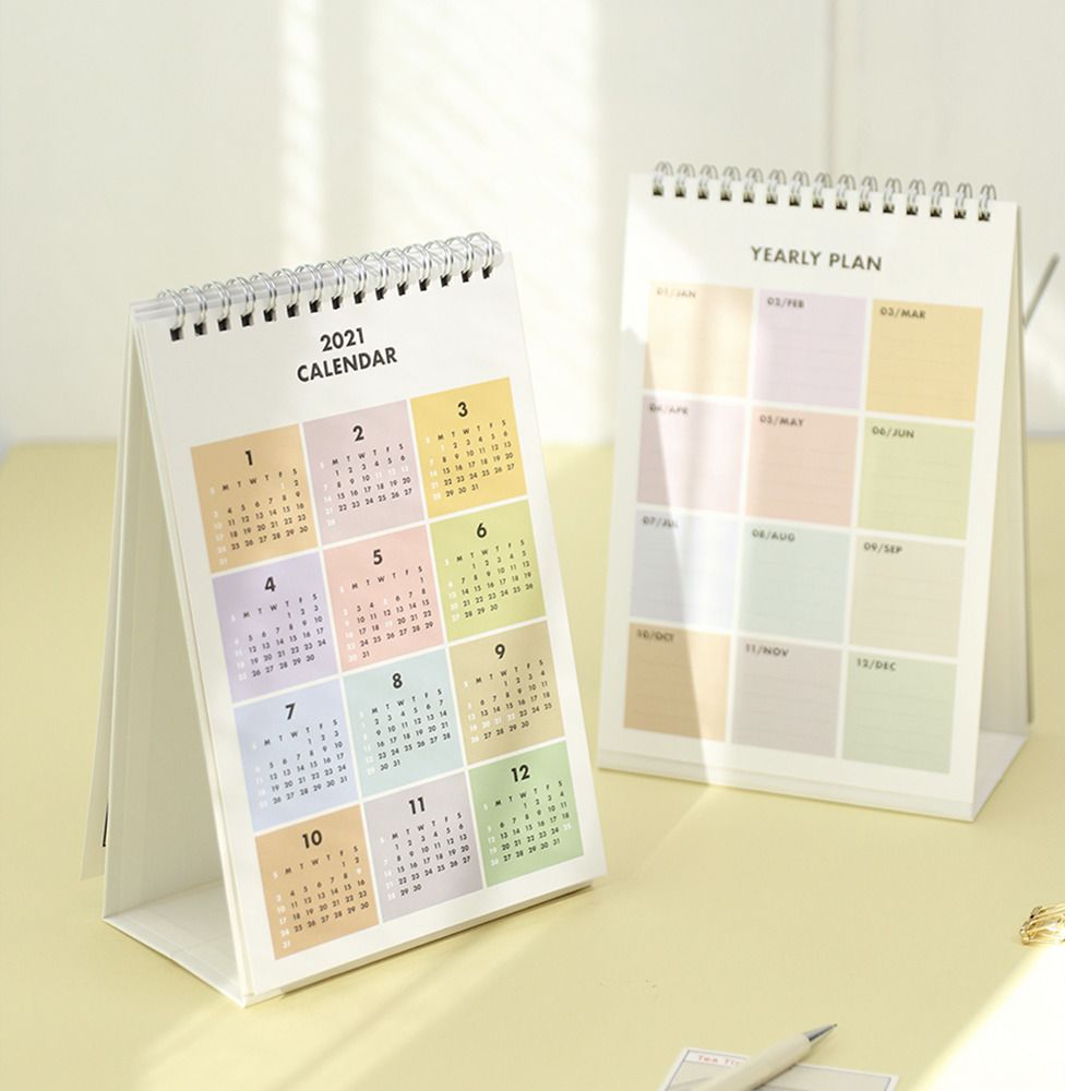 MochiThings: 2021 Color Plan Desk Calendar