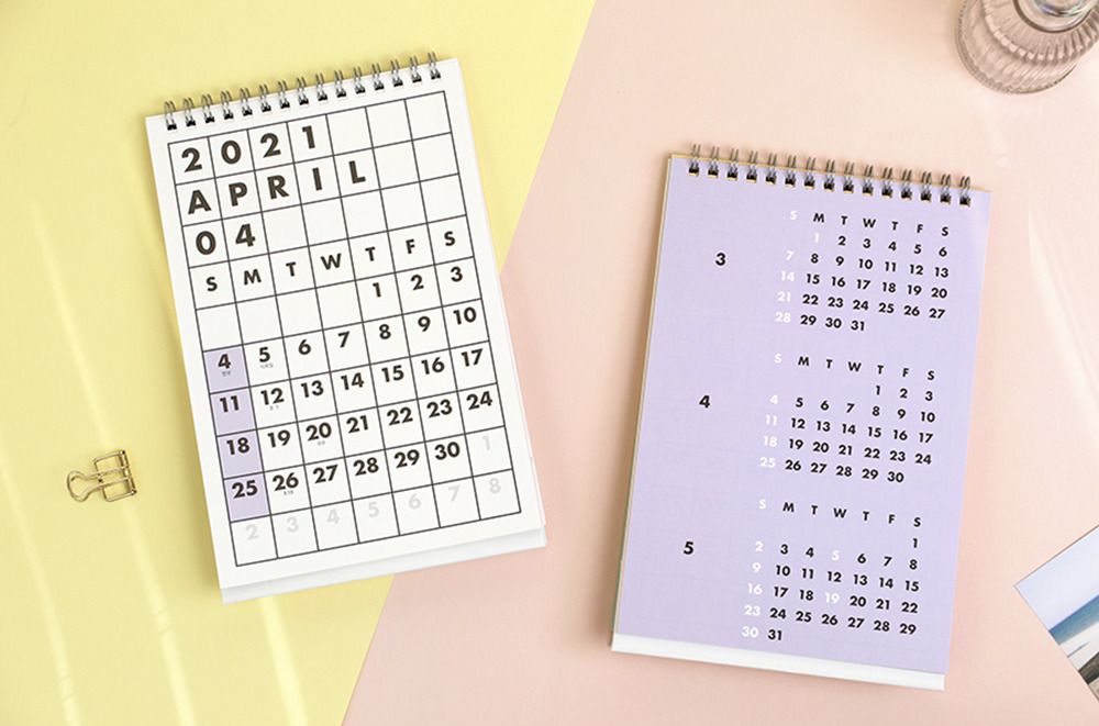 MochiThings: 2021 Color Plan Desk Calendar