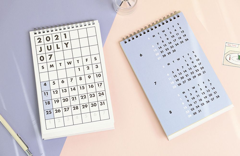 MochiThings: 2021 Color Plan Desk Calendar
