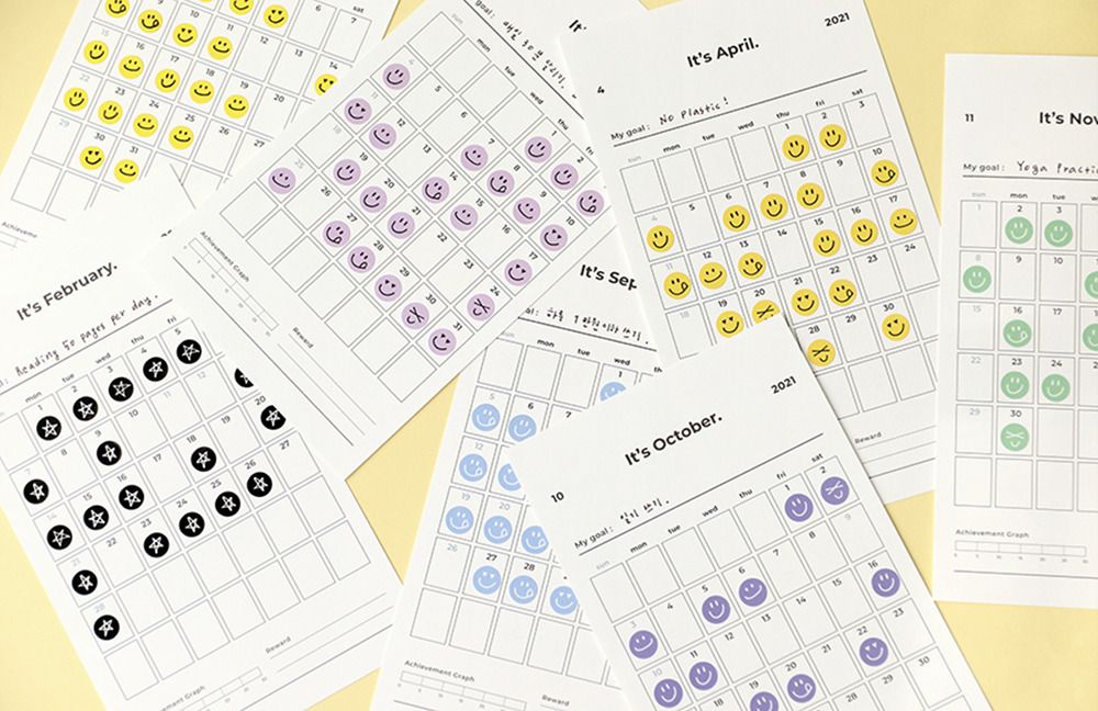 MochiThings: 2021 Goal Tracking Calendar Sheets