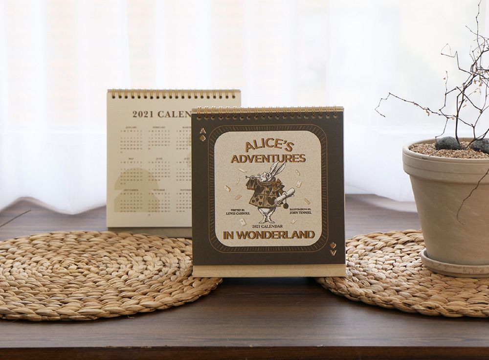 MochiThings: 2021 Alice in Wonderland Calendar