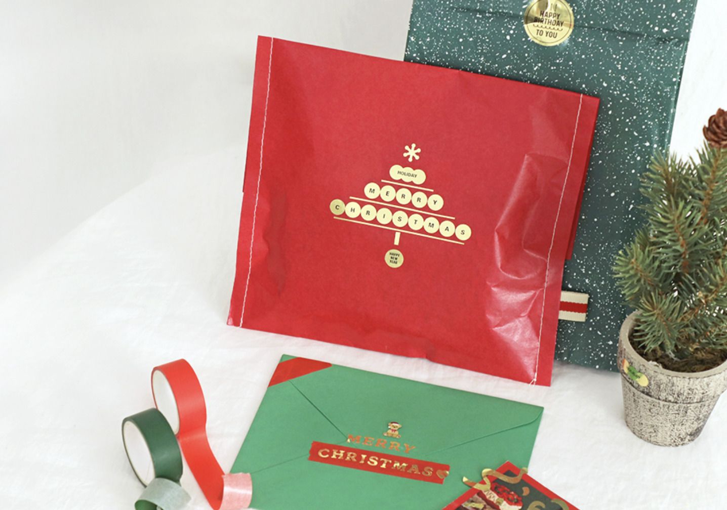 MochiThings: Gold Deco Sticker