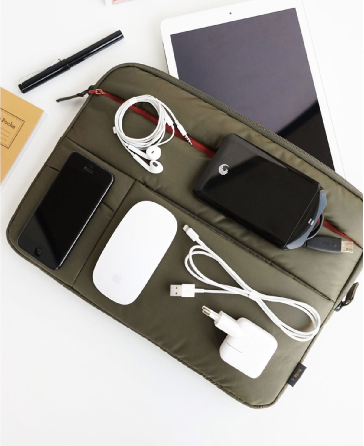 MochiThings: Moelleux Laptop Pouch