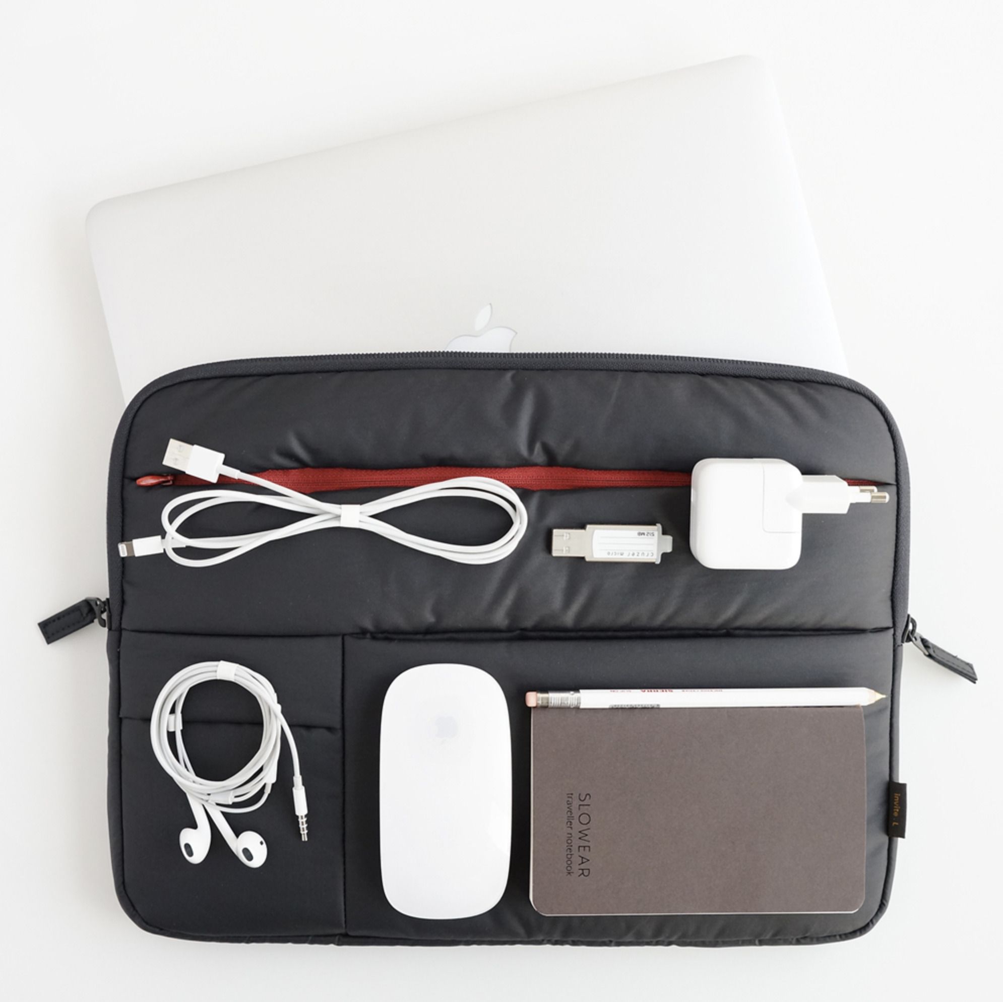 MochiThings: Moelleux Laptop Pouch
