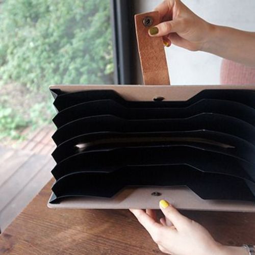 MochiThings: Large Black Document Folder