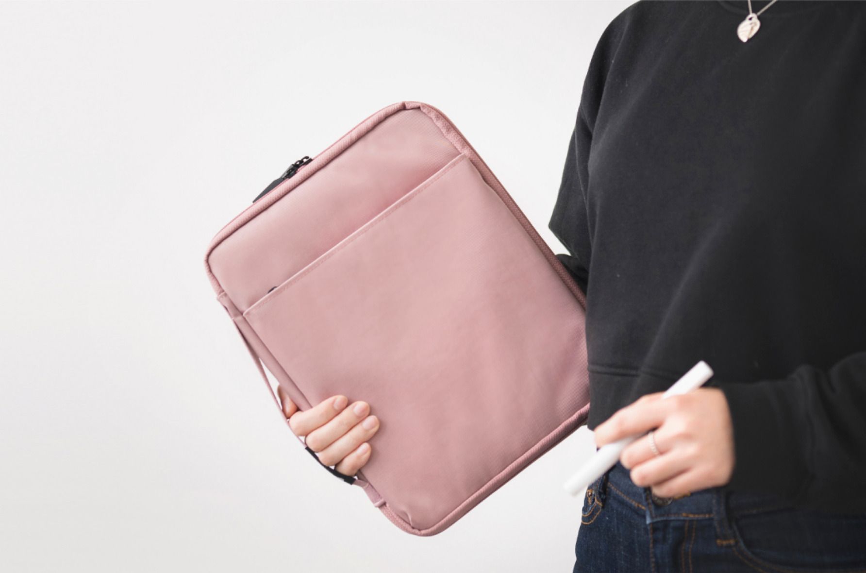 MochiThings: Travelus 11in. Tablet Pouch