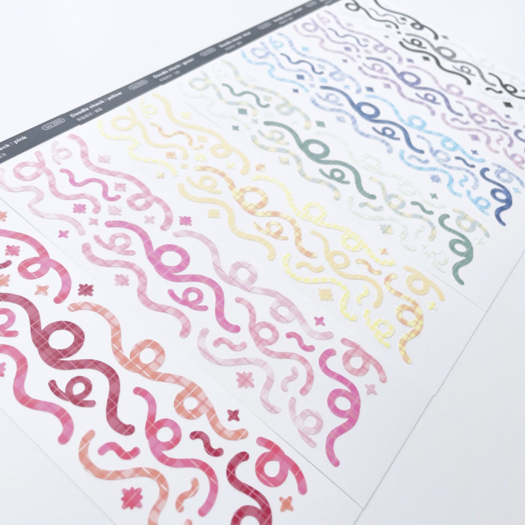 MochiThings: Doodle Check Slim Sticker