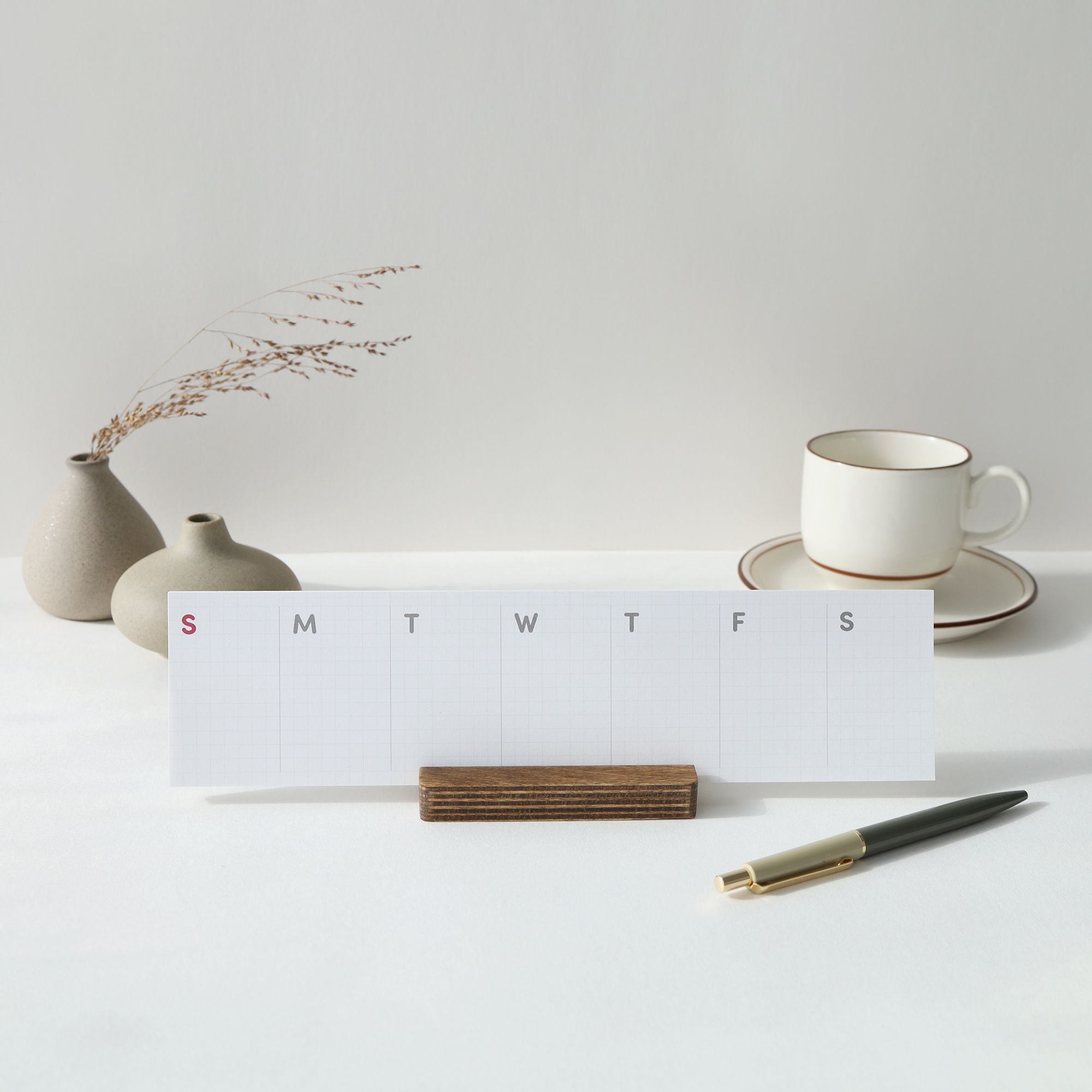 MochiThings: Wood Stand