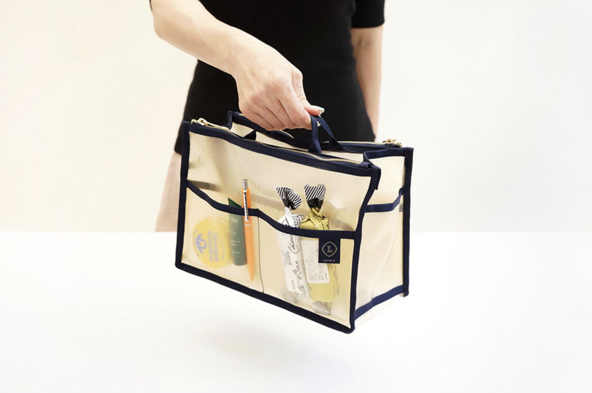 MochiThings: Dual Mesh Purse Organizer