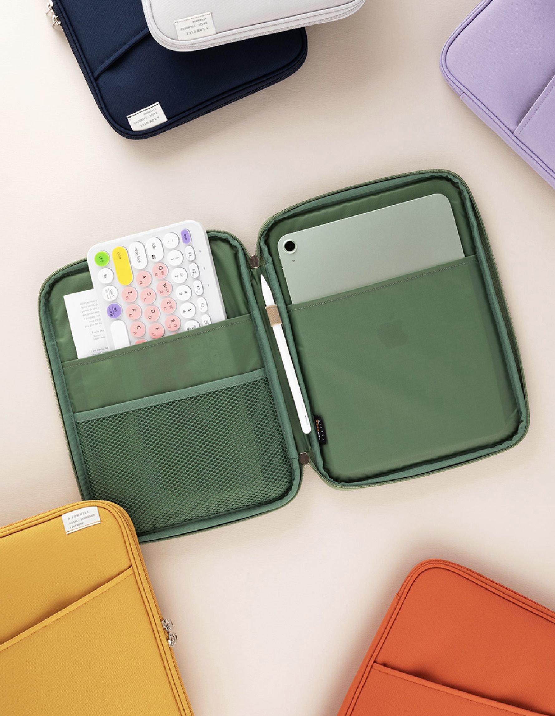 MochiThings: A Low Hill Basic Tablet Pouch