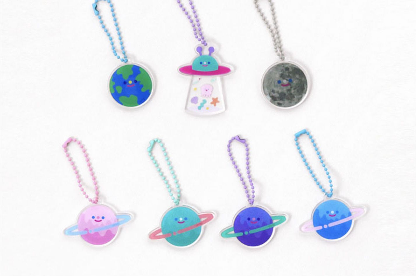 MochiThings: Happy Cosmo Ball Chain