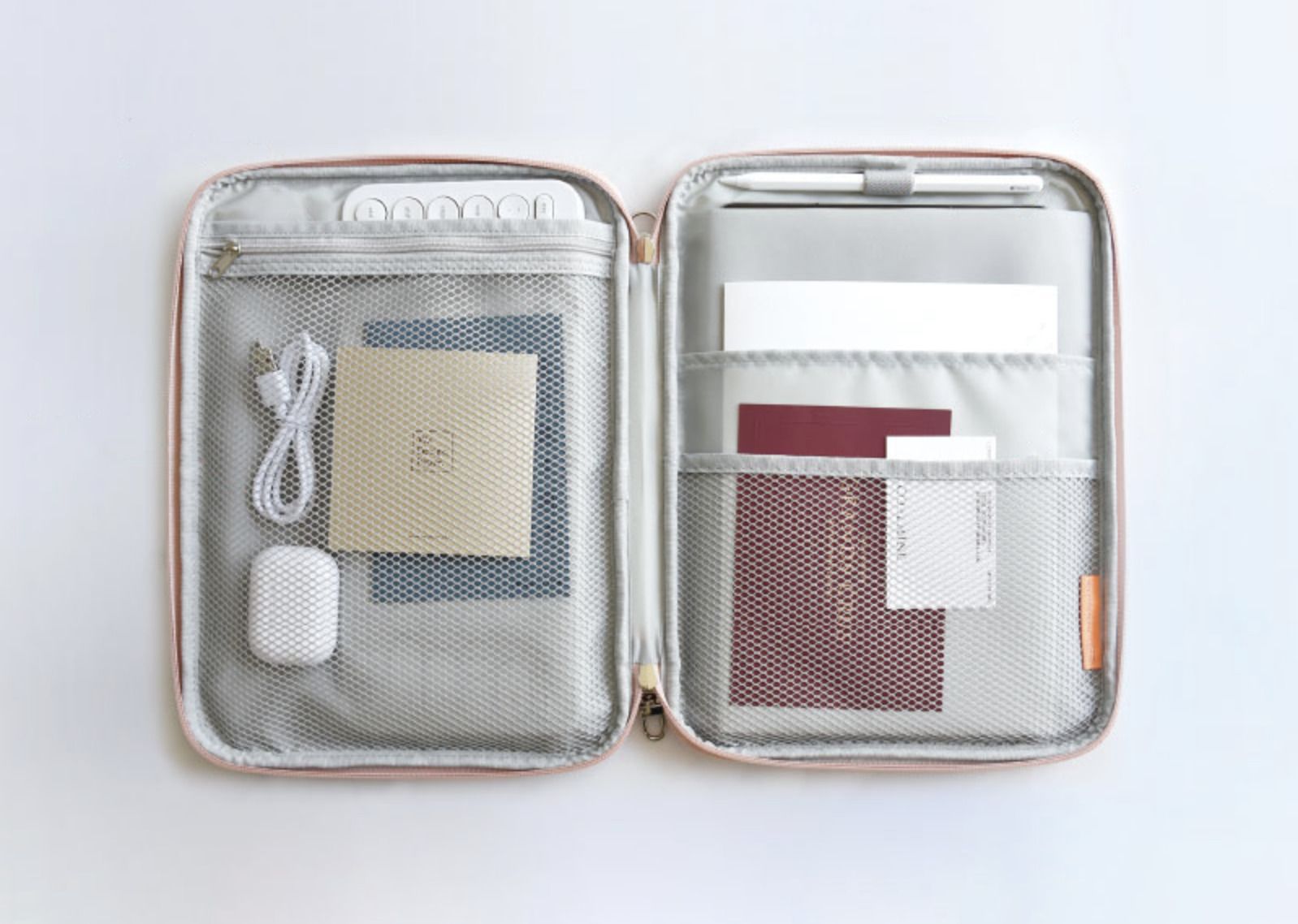 MochiThings: Bon Voyage 11 in. Tablet Pouch