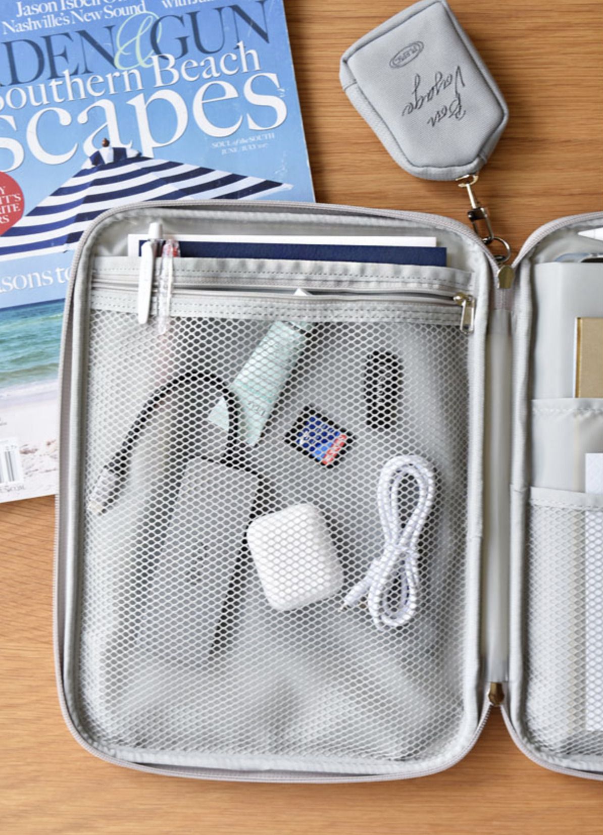 MochiThings: Bon Voyage 11 in. Tablet Pouch