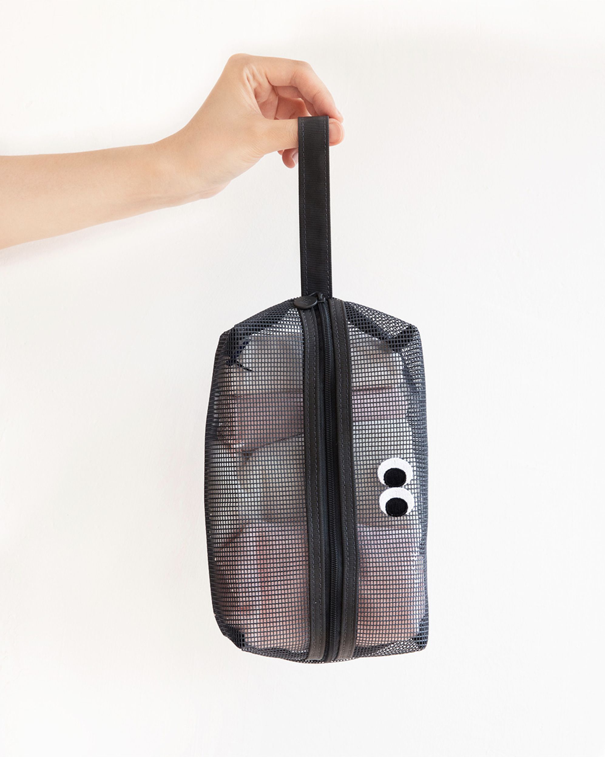 MochiThings: SOM SOM Mesh Handy Pouch