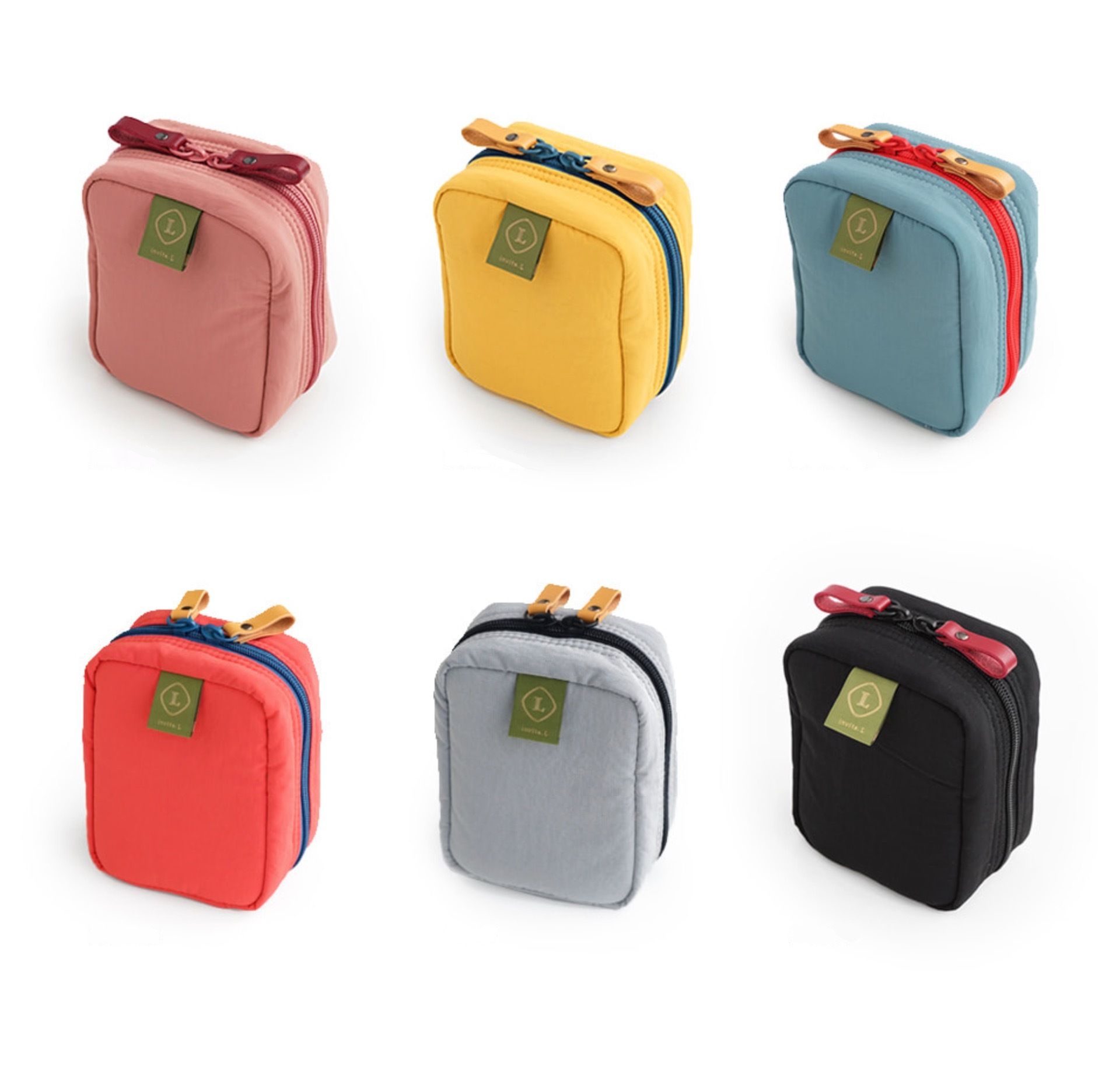 MochiThings: Single Standing Cosmetic Pouch