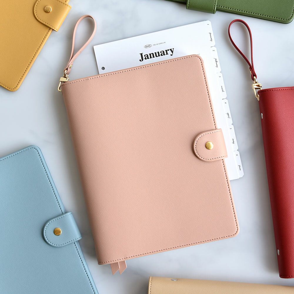 MochiThings: Classy 6 Ring A5 Button Binder