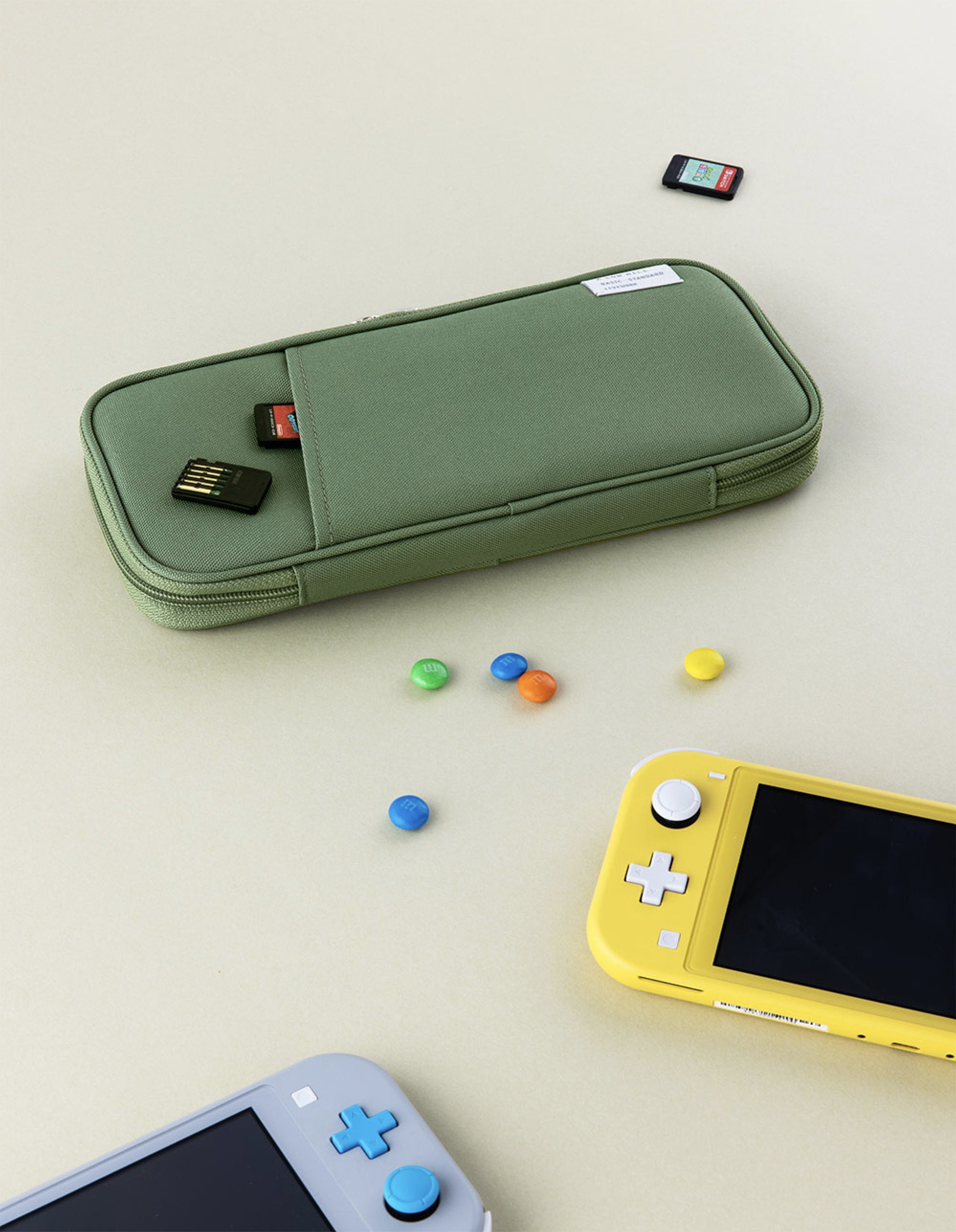 MochiThings: A Low Hill Game Console Pouch
