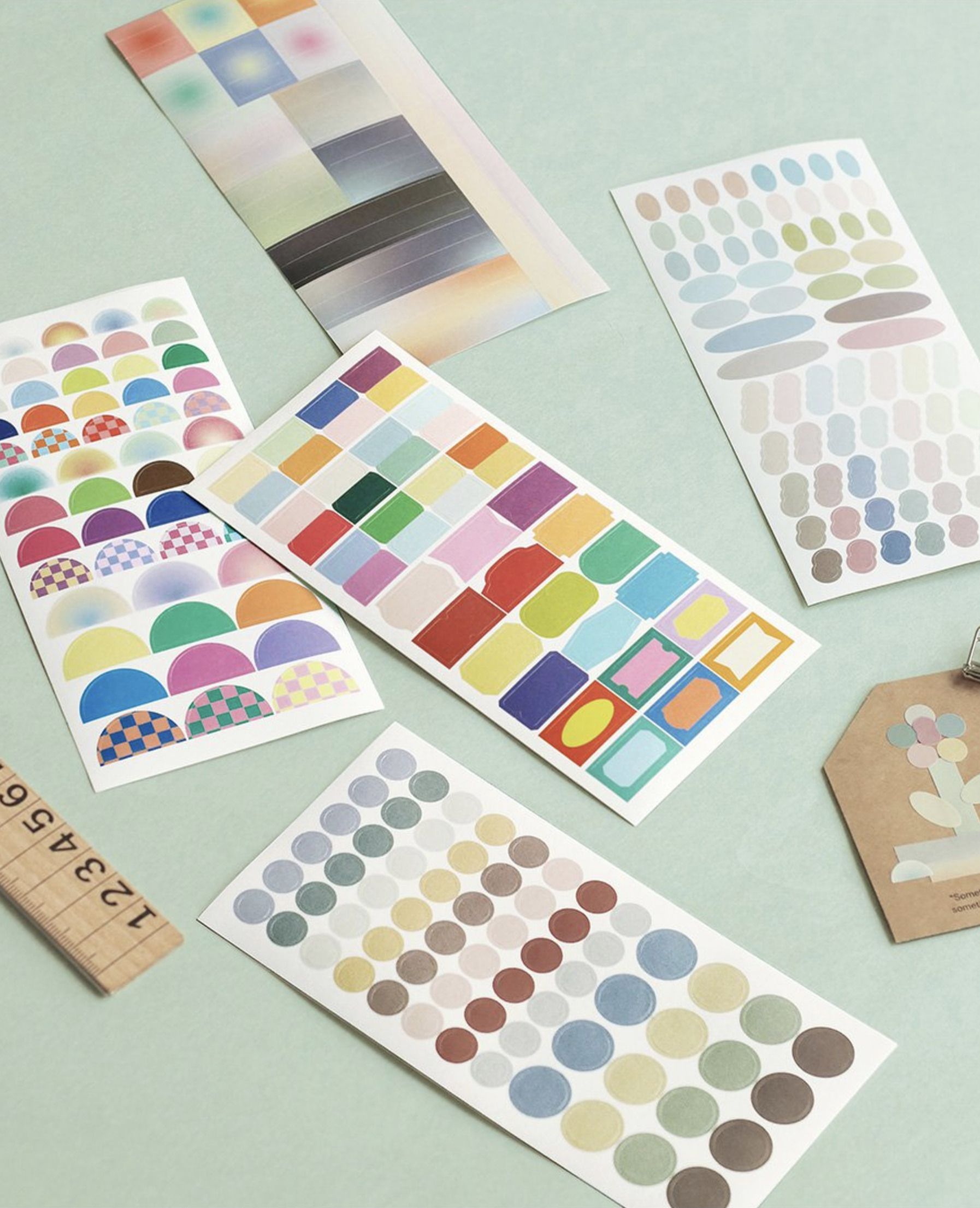 MochiThings: 10pcs Color Shape Sticker Set