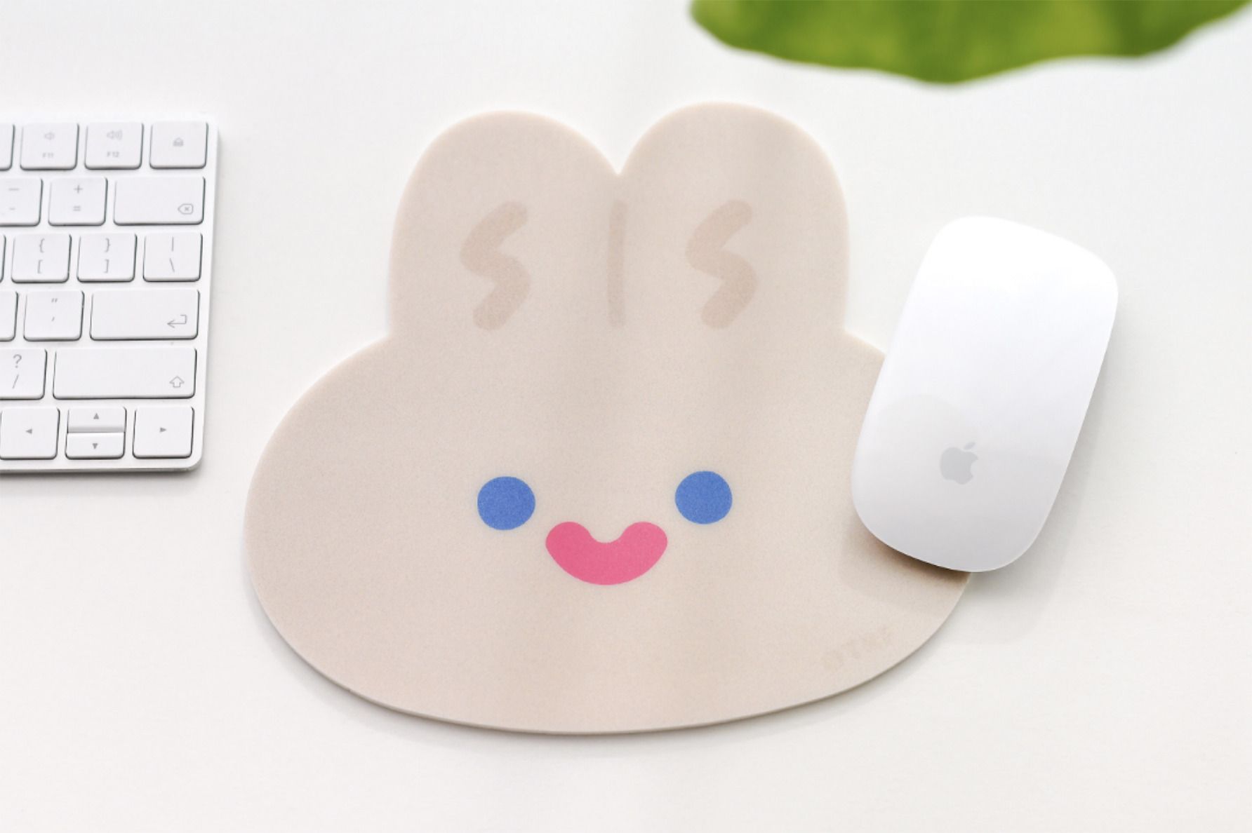 MochiThings: Smile Mouse Pad