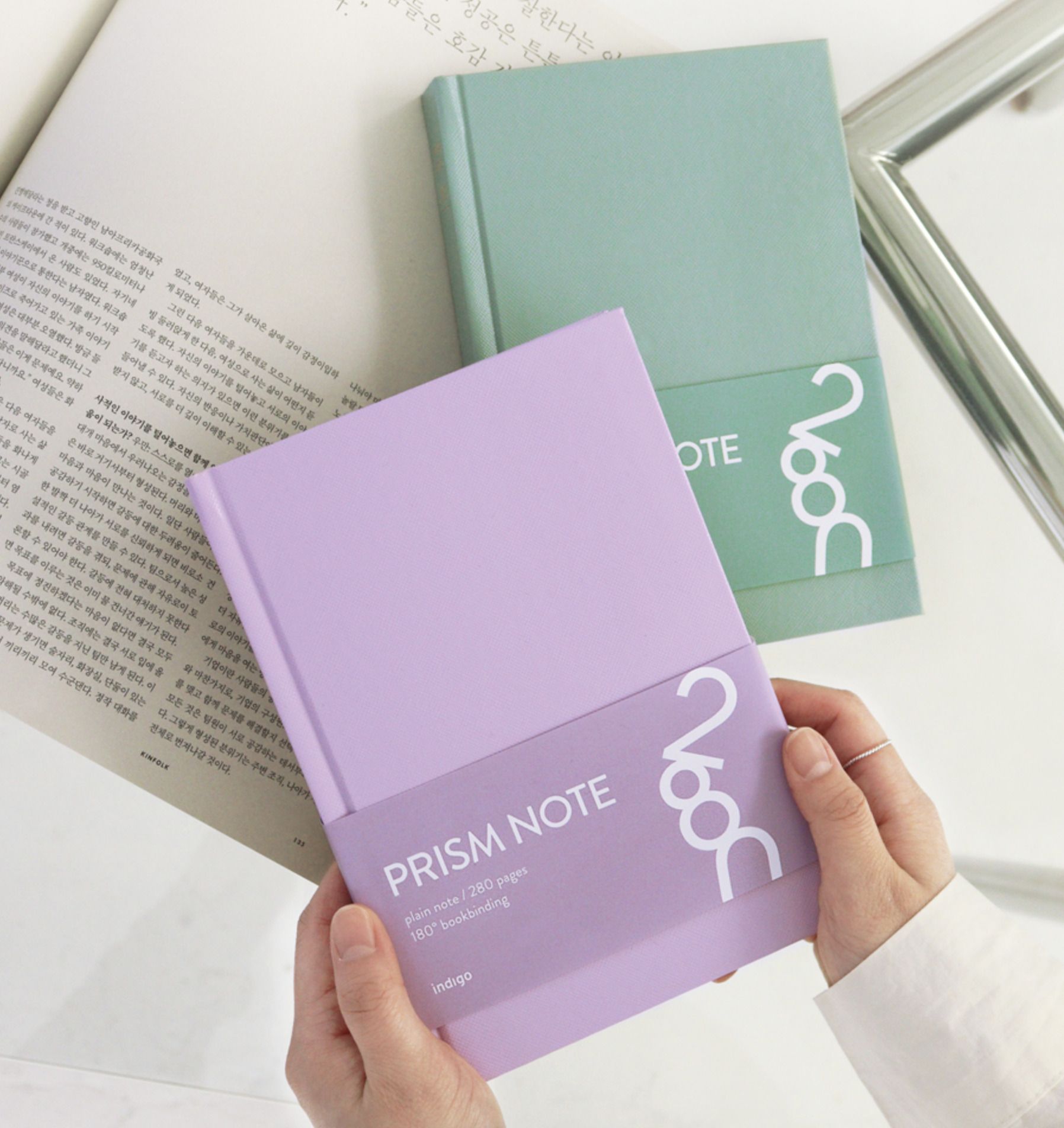 MochiThings: Prism B6 280p Hardcover Plain Notebook