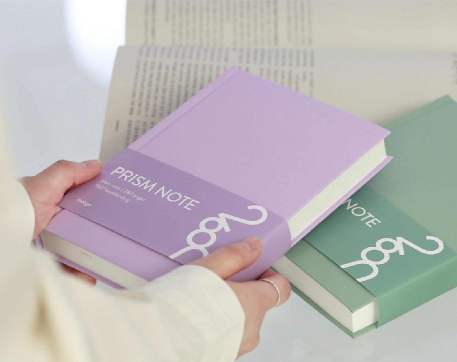 MochiThings: Prism B6 280p Hardcover Plain Notebook