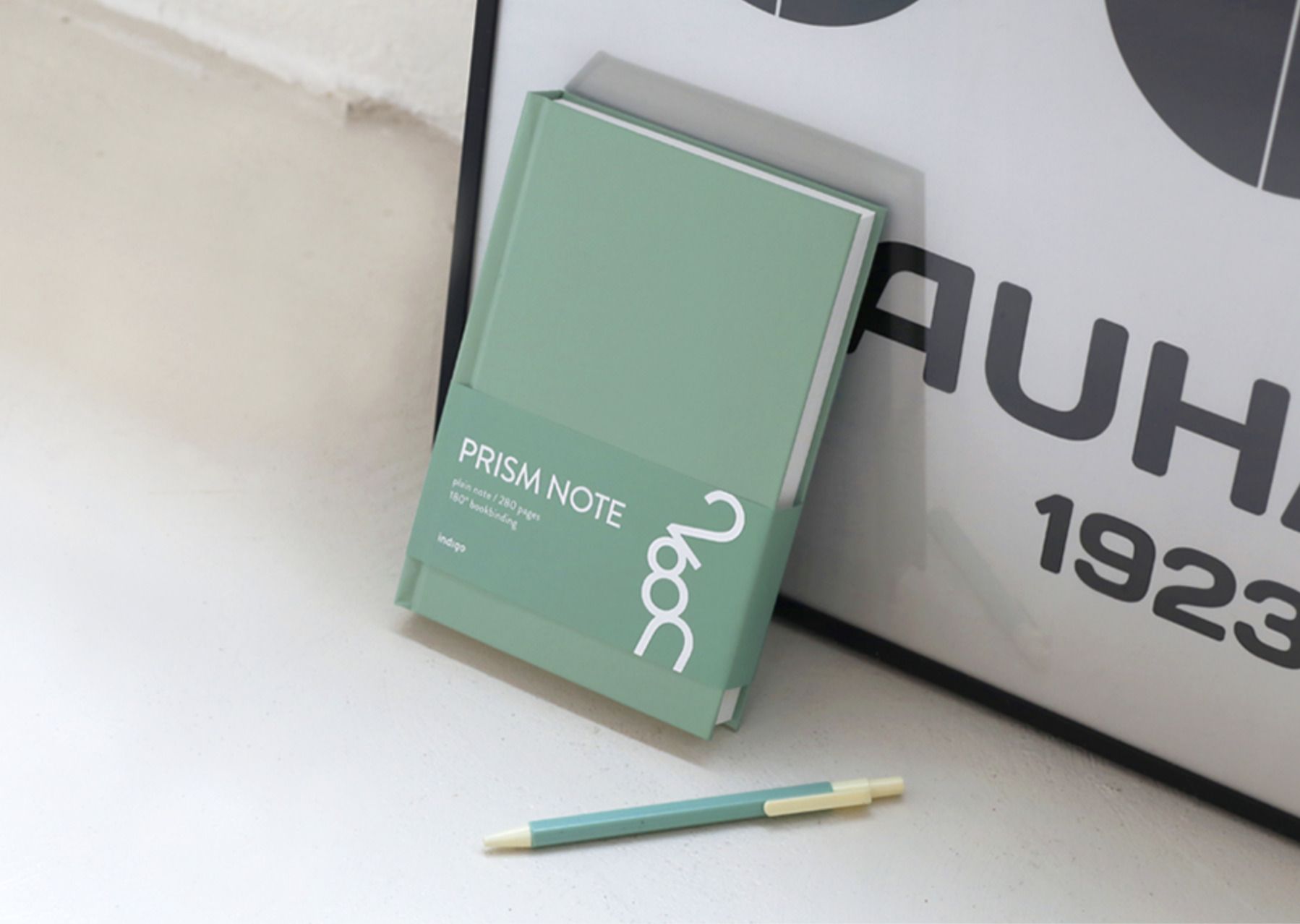 MochiThings: Prism B6 280p Hardcover Plain Notebook