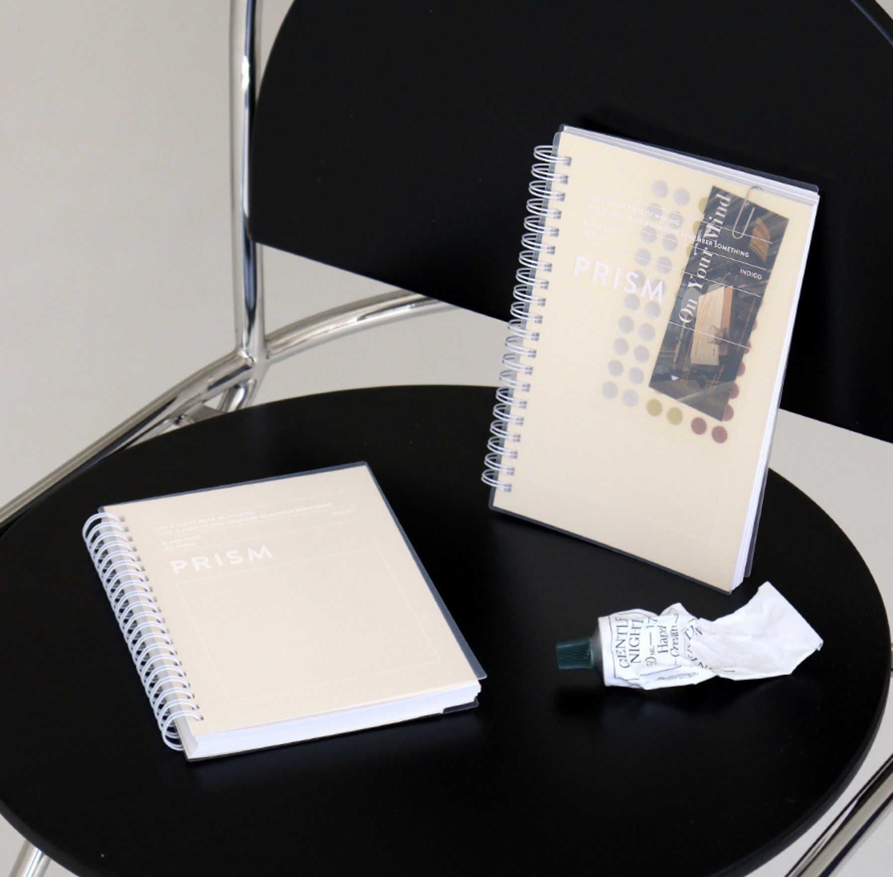 MochiThings: Prism B6 180p Spiral Plain Notebook