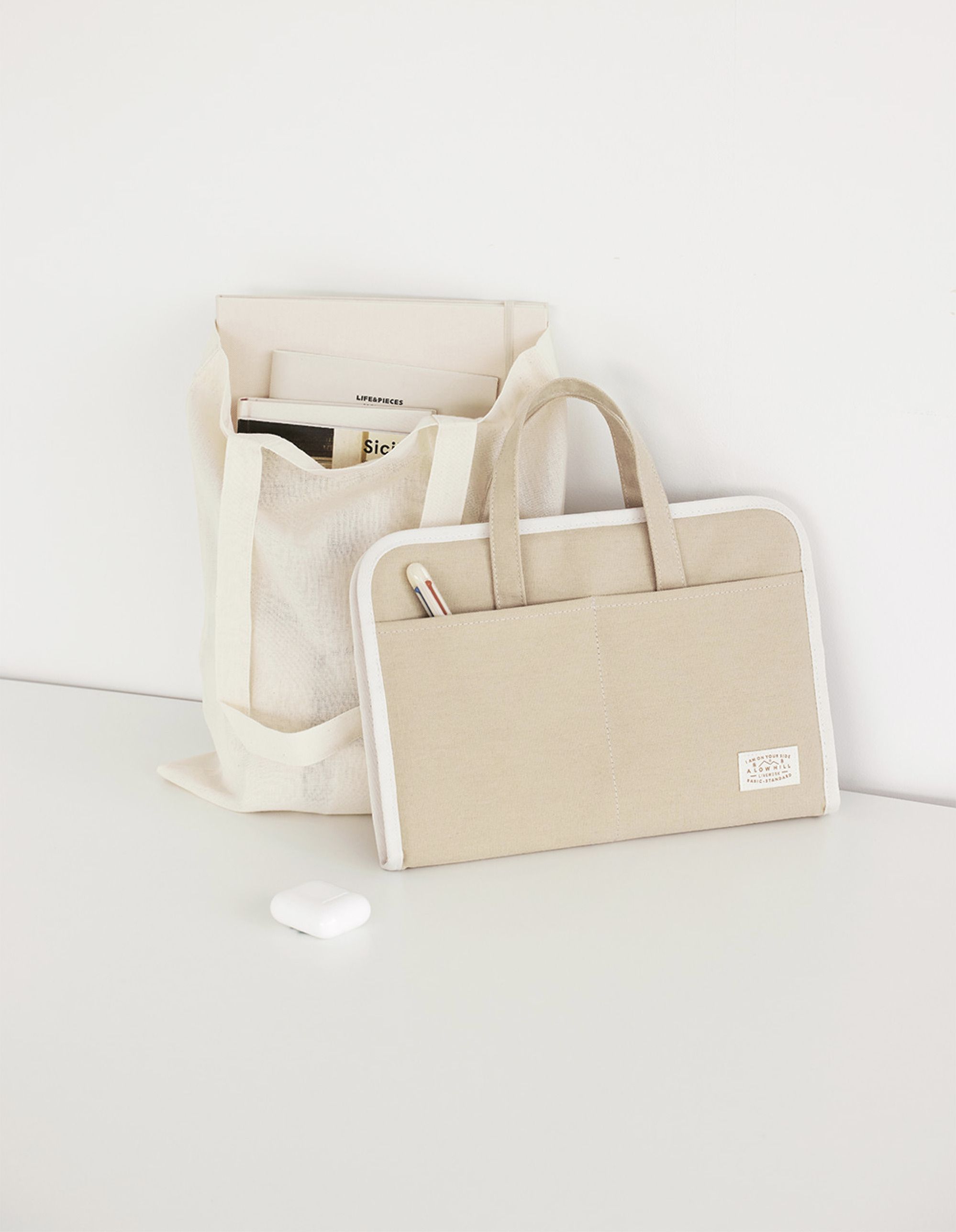 MochiThings: A Low Hill Stitch Tablet Tote