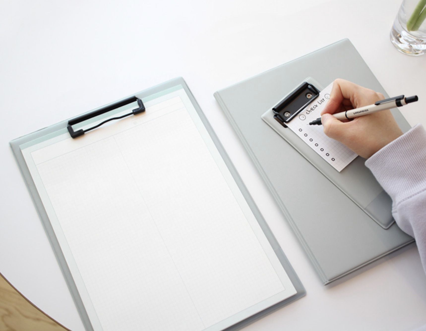 MochiThings: A4 Pocket Clipboard