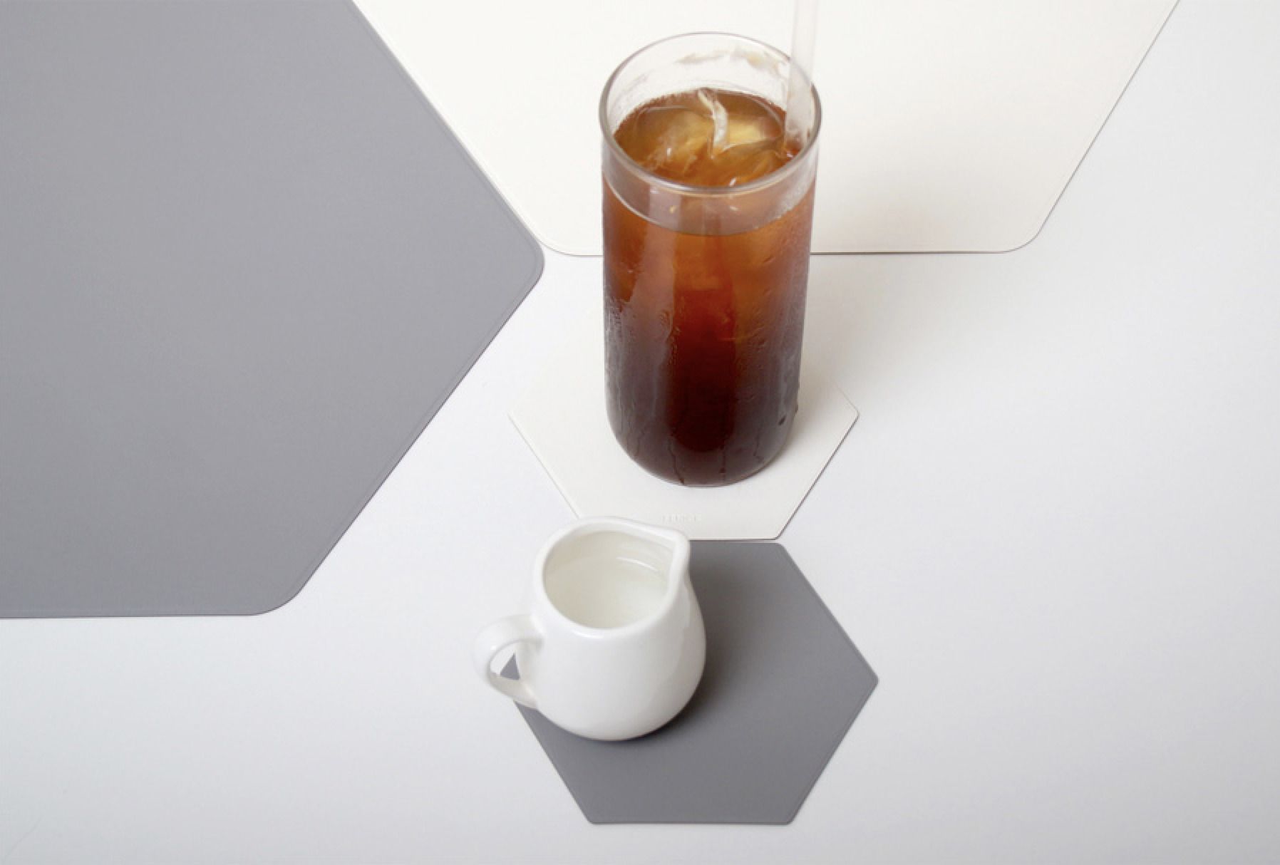 MochiThings: Hexagon Two Tone Tea Coaster