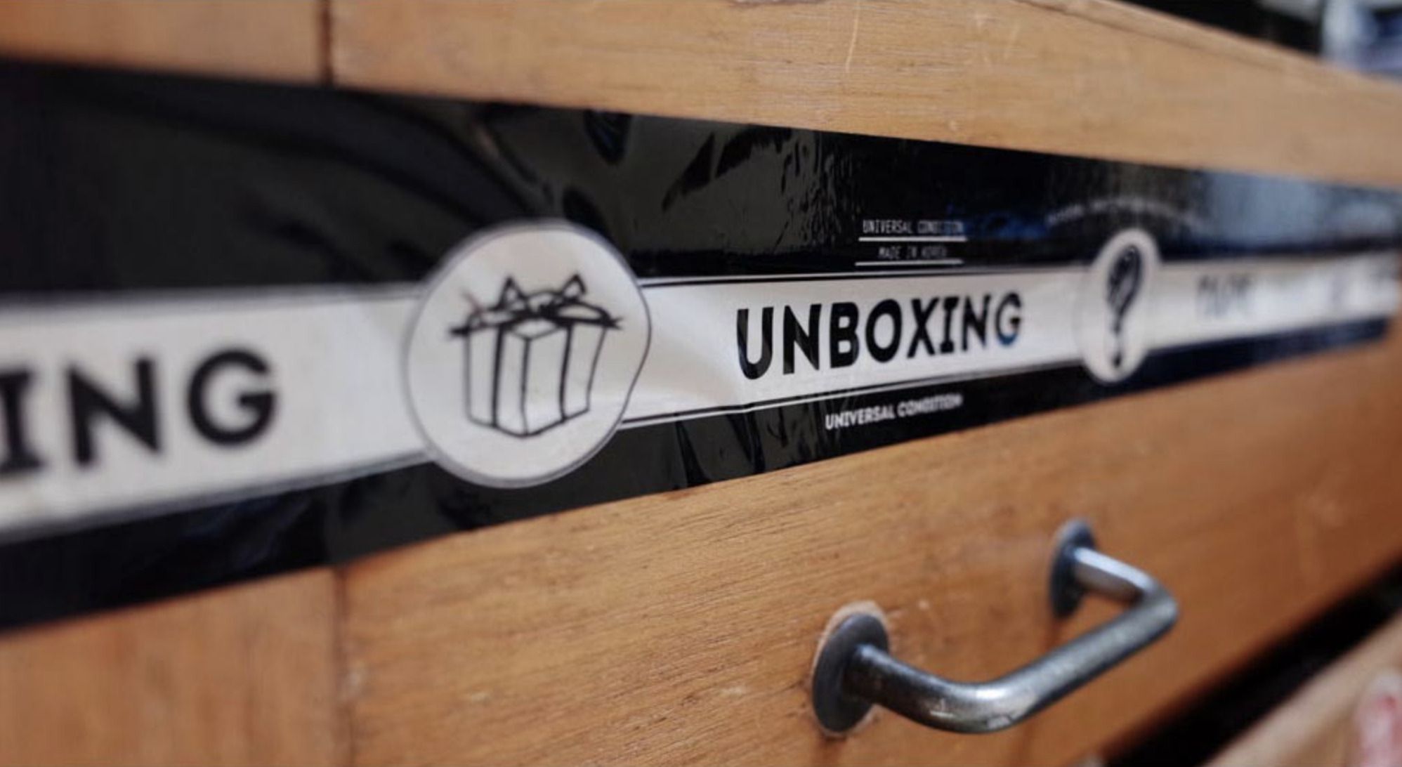 MochiThings: Unboxing Packaging Tape