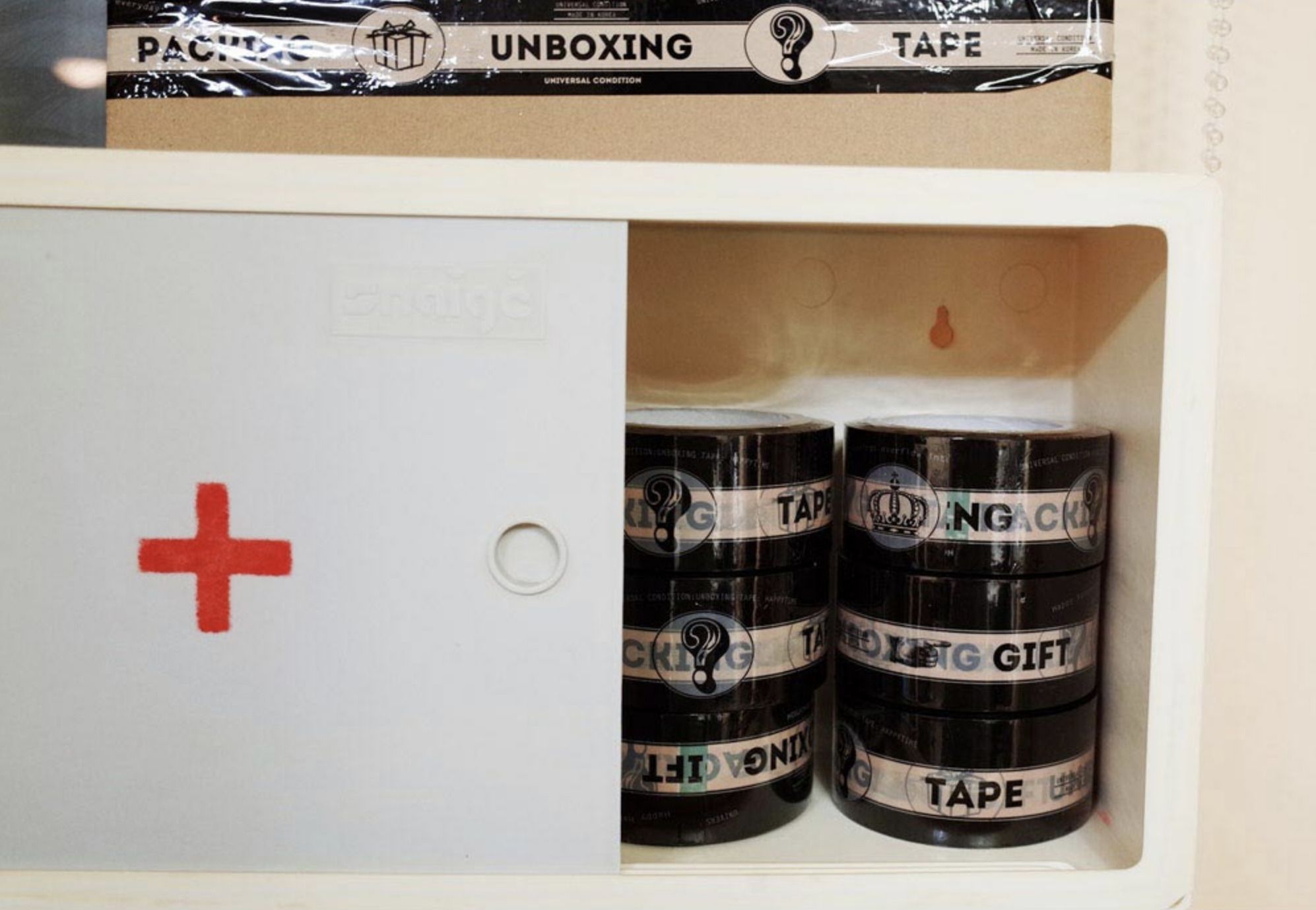 MochiThings: Unboxing Packaging Tape