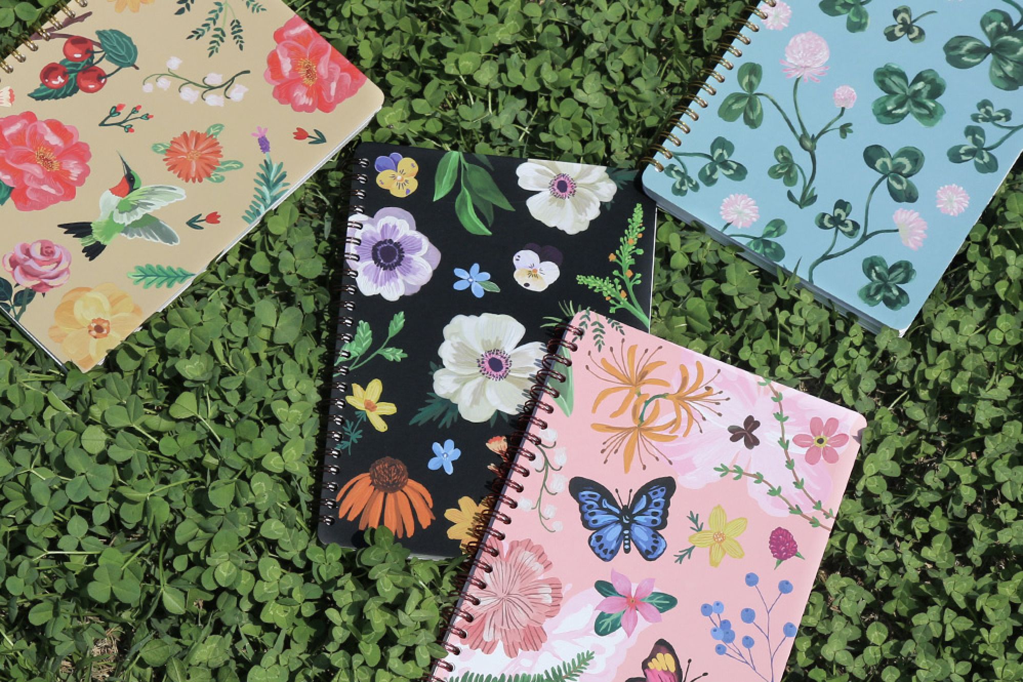 MochiThings: Blooming Spiral A5 Lined Notebook