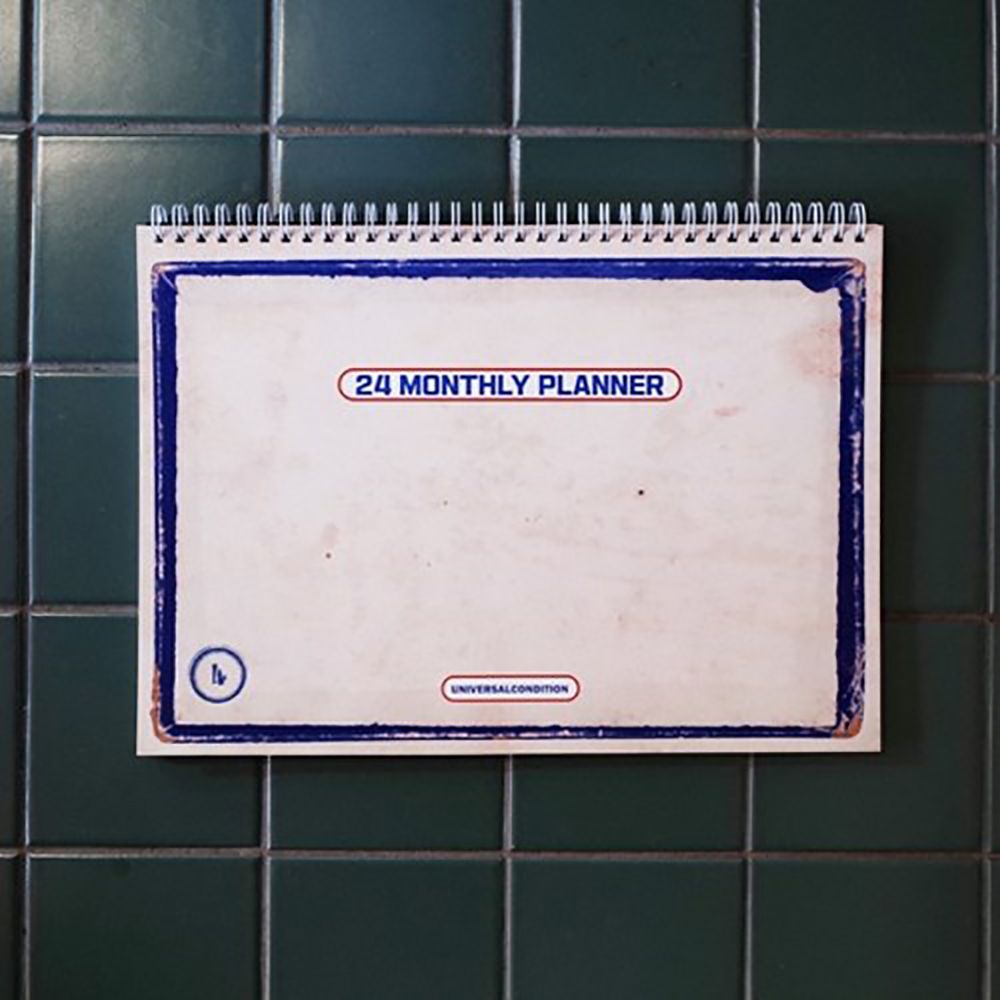 MochiThings: 24 Monthly Vintage A4 Planner