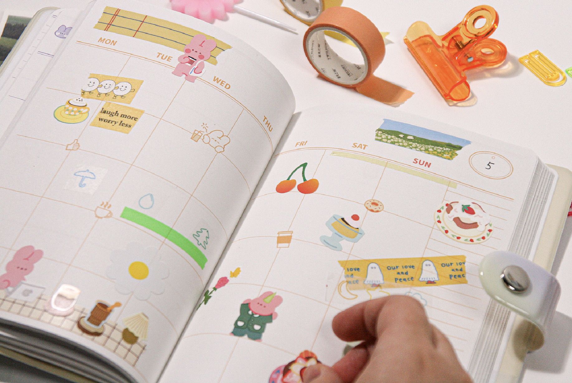 MochiThings: Reeli Bunny Epoxy Planner