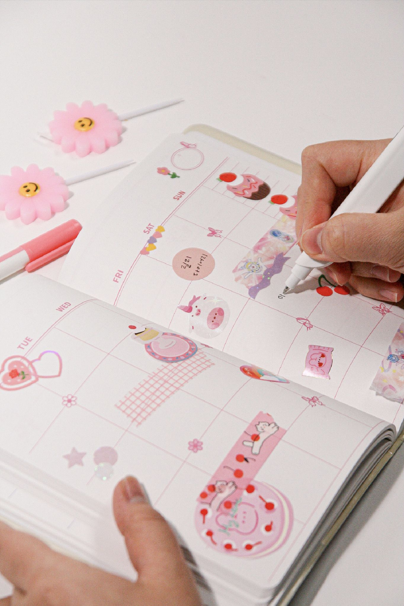 MochiThings: Reeli Bunny Epoxy Planner