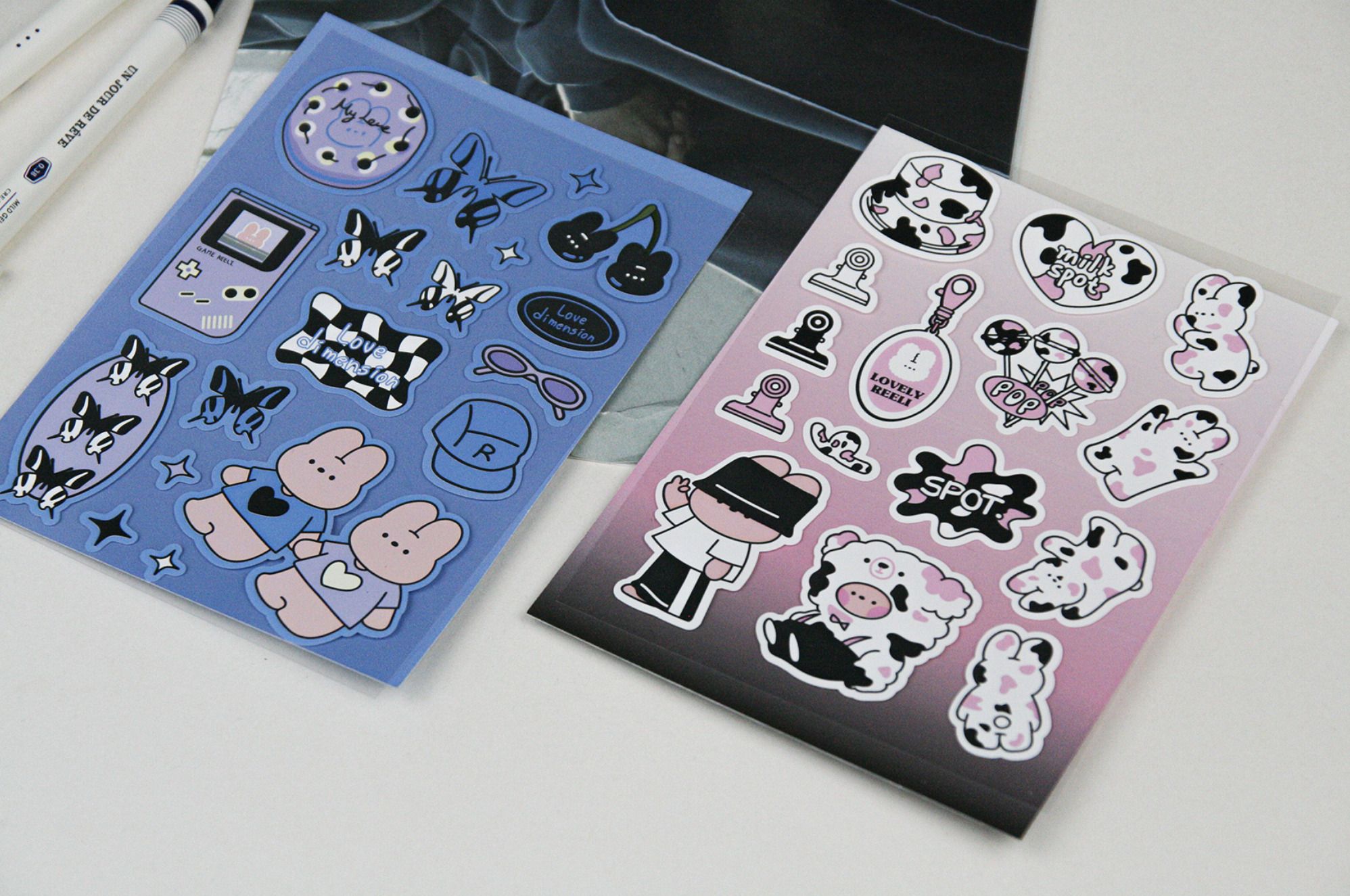 MochiThings: Bunny Color Line Removable Sticker