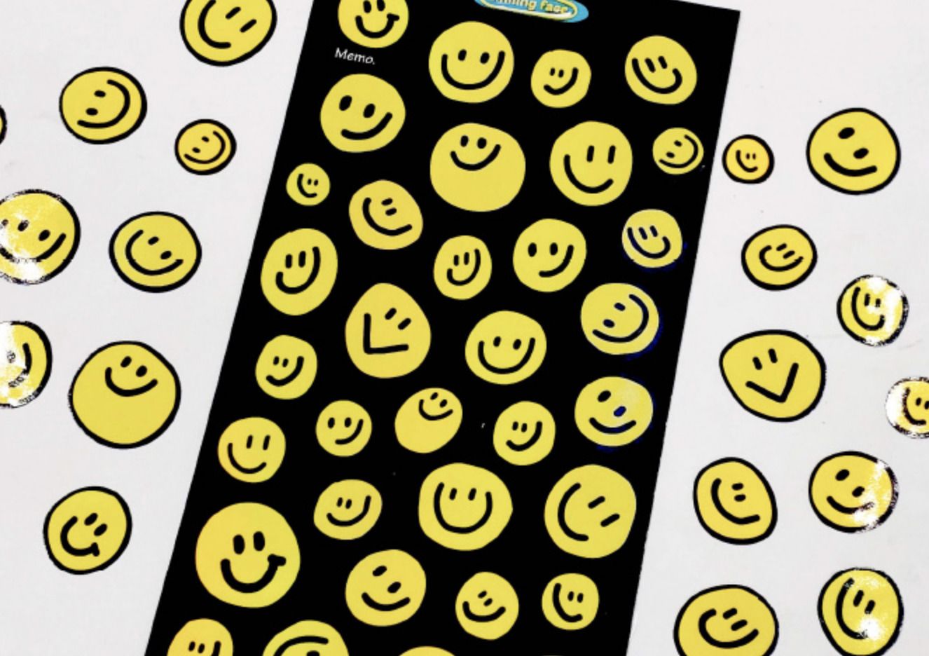 MochiThings: Smiling Face Petit Sticker