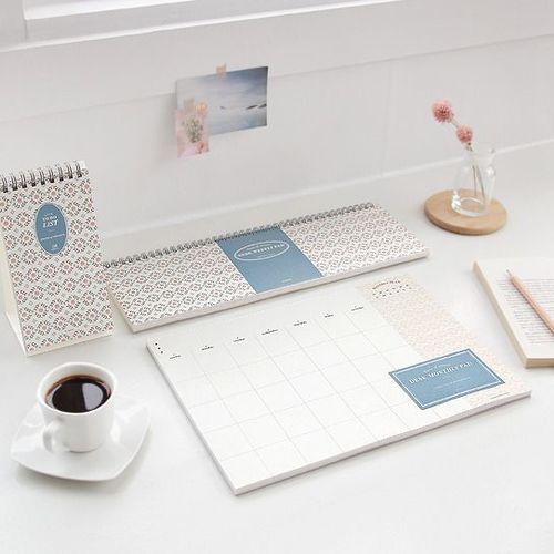 MochiThings: Pieces of Moment Monthly Notepad