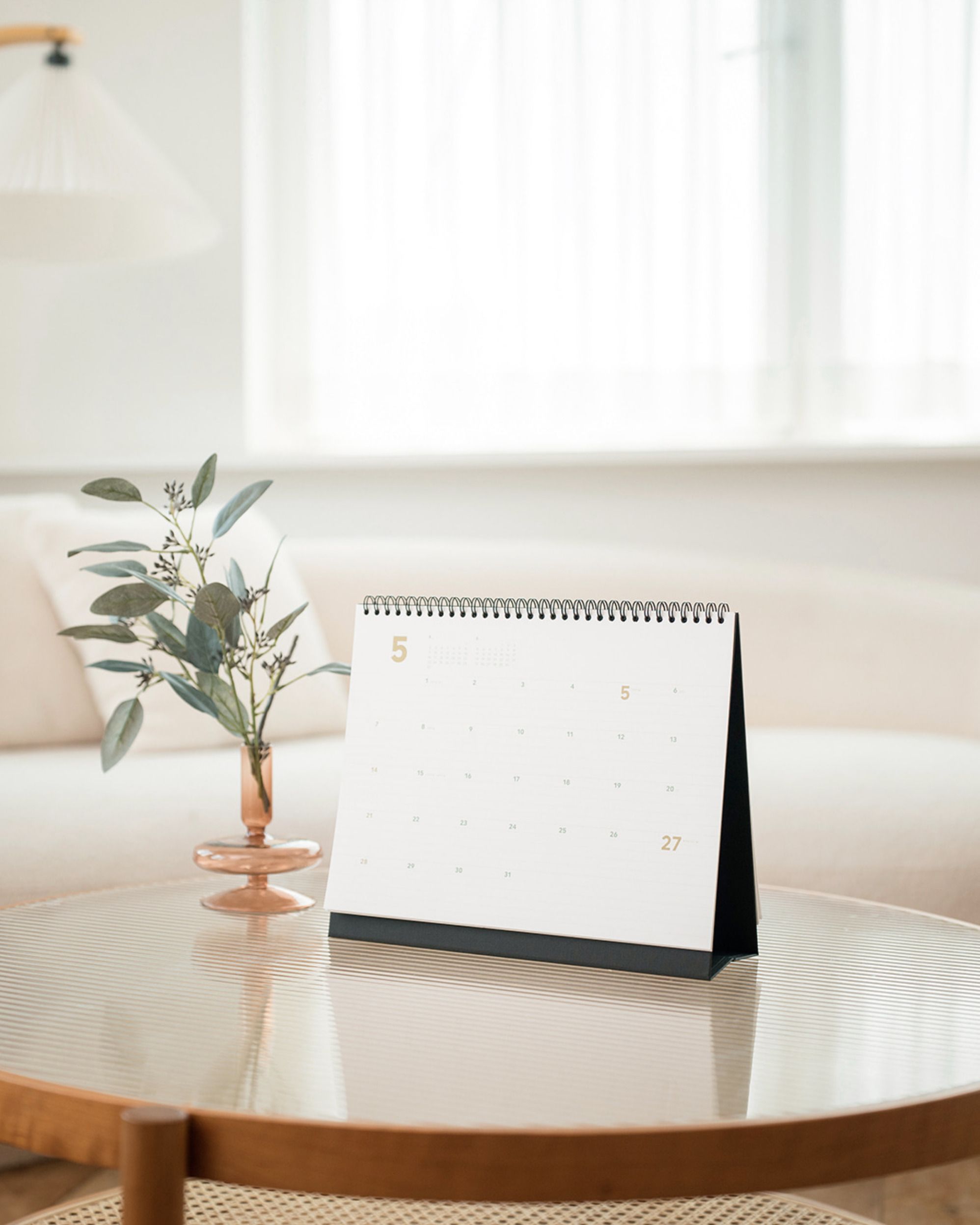 MochiThings: 2023 XL Basic Desk Calendar