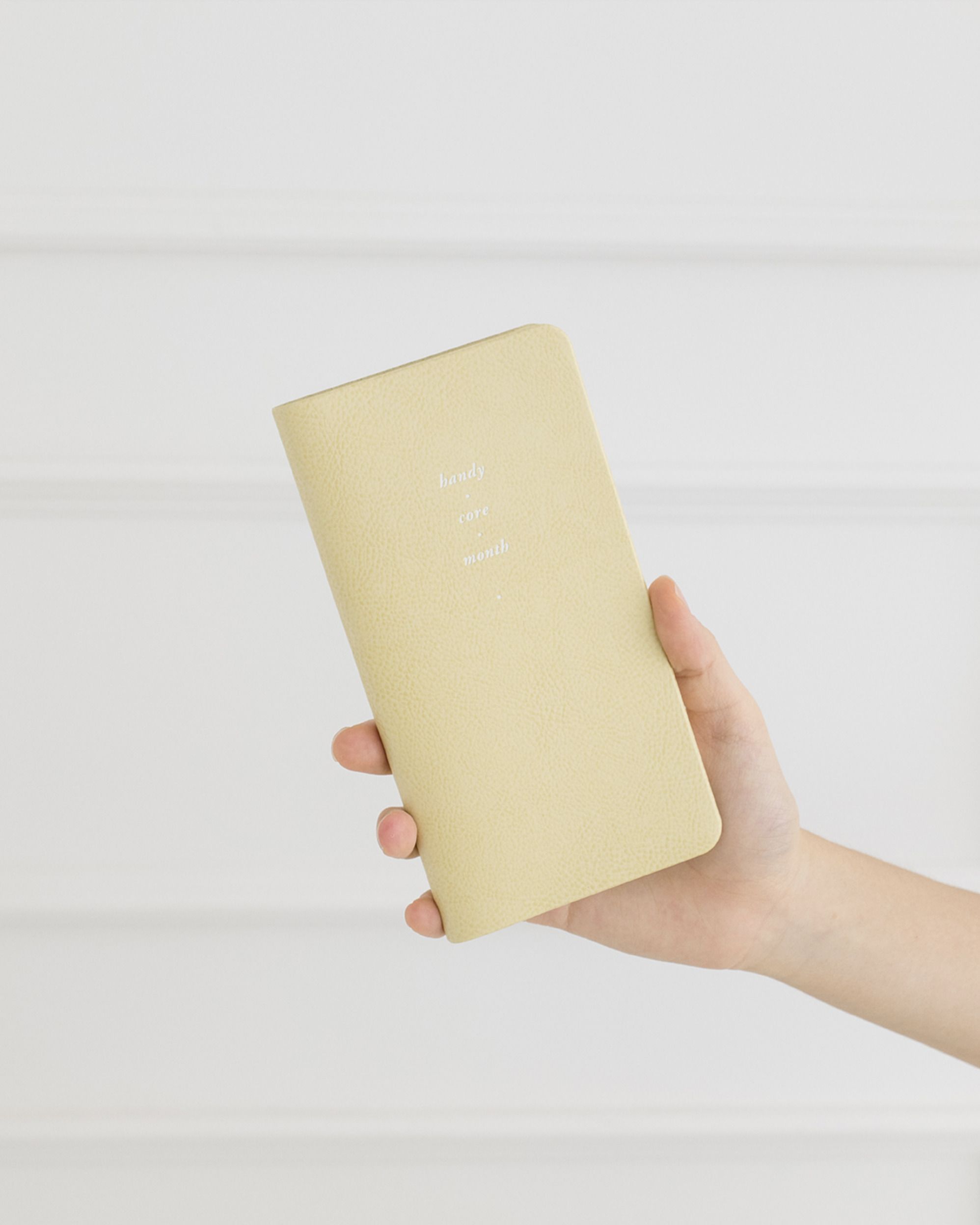 MochiThings: 2023 Slim & Handy Monthly Planner