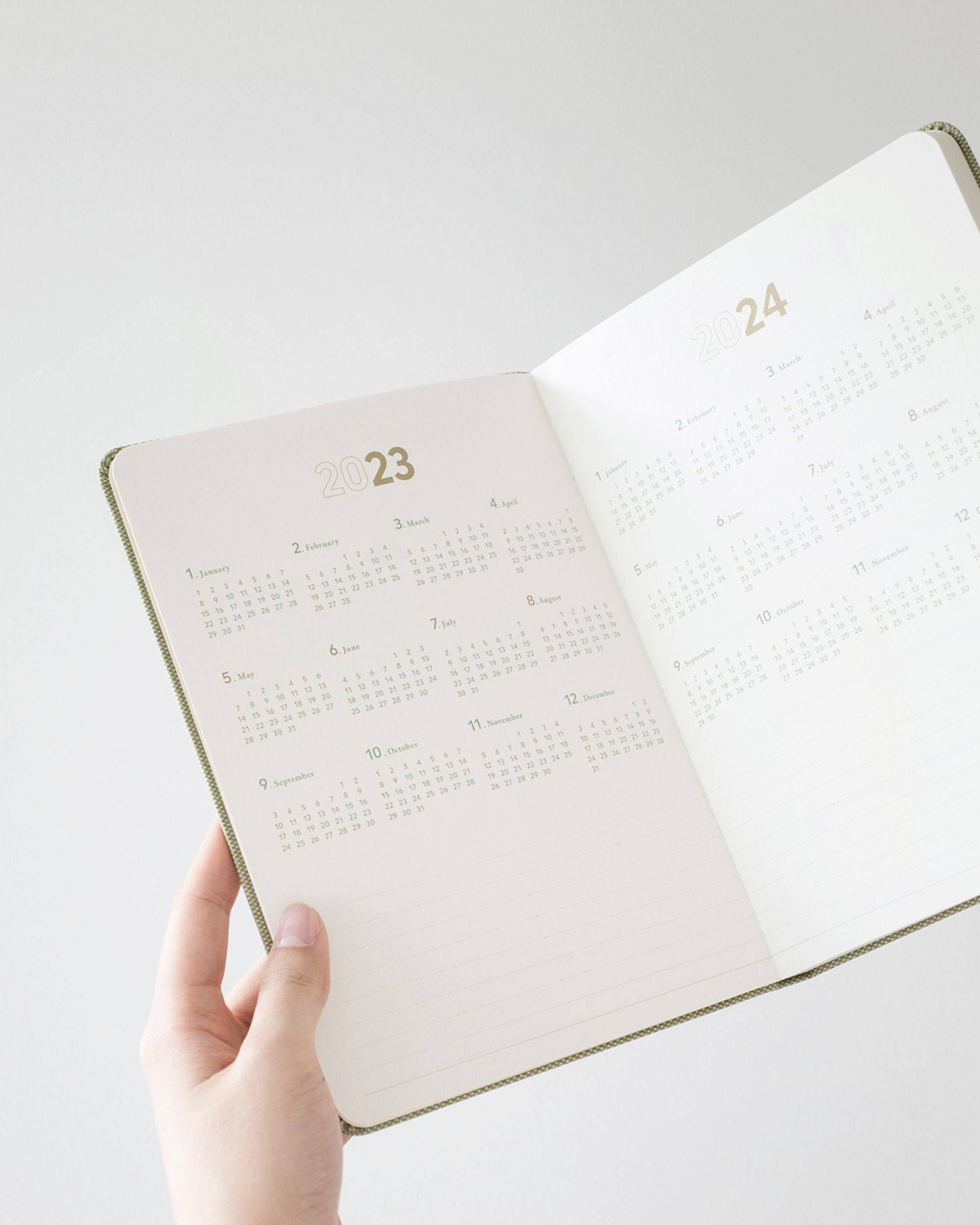 MochiThings: 2023 Large Making Memory Weekly Planner